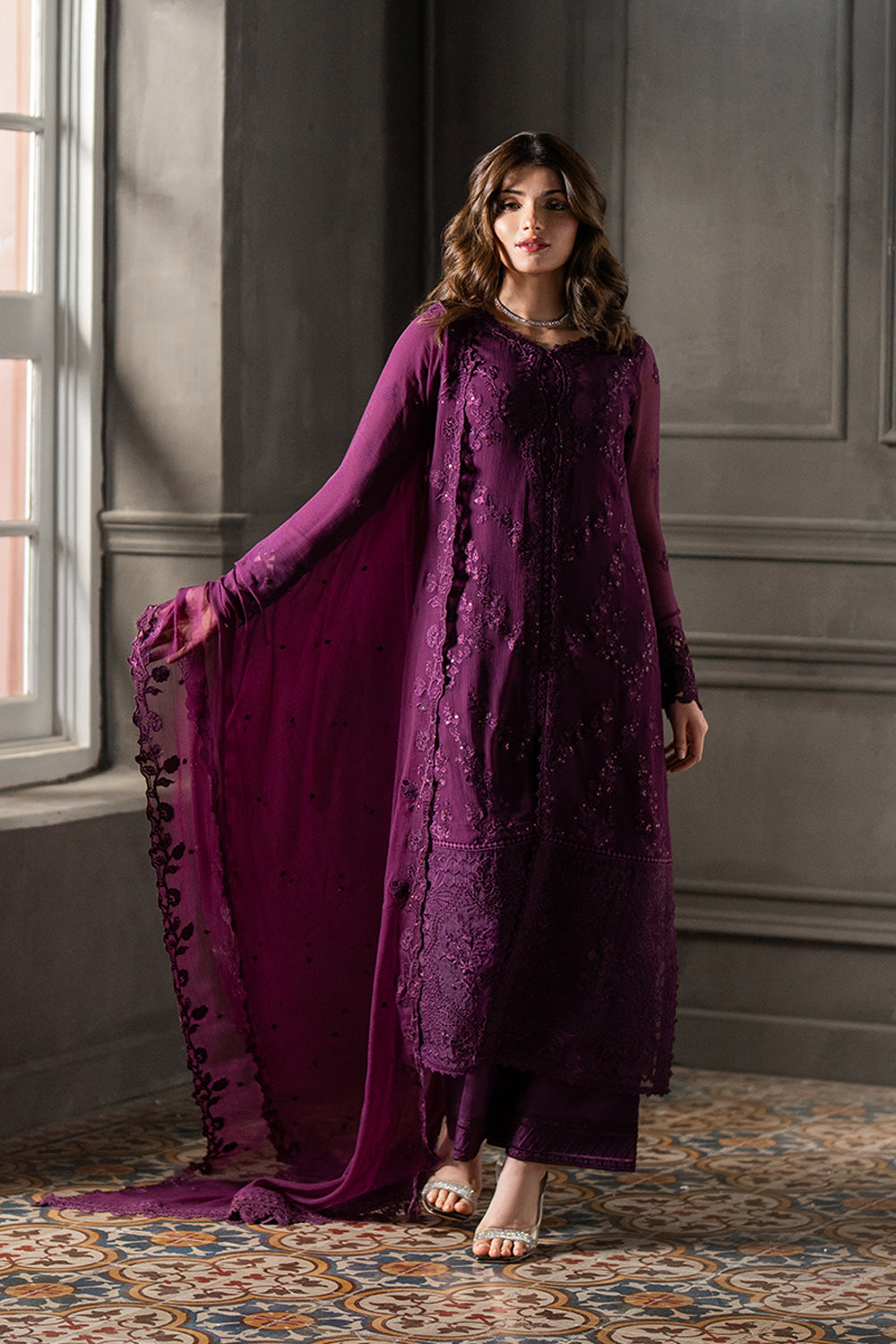 Rose Noir – AZURE